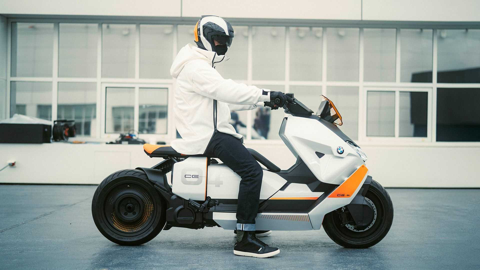 Spécialiste des accessoires moto et équipement pilote à prix d'usine